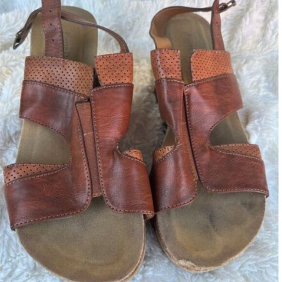 Pierre Dumas | Shoes | Pierre Dumas Brown Tan Leather Wedge Platform ...